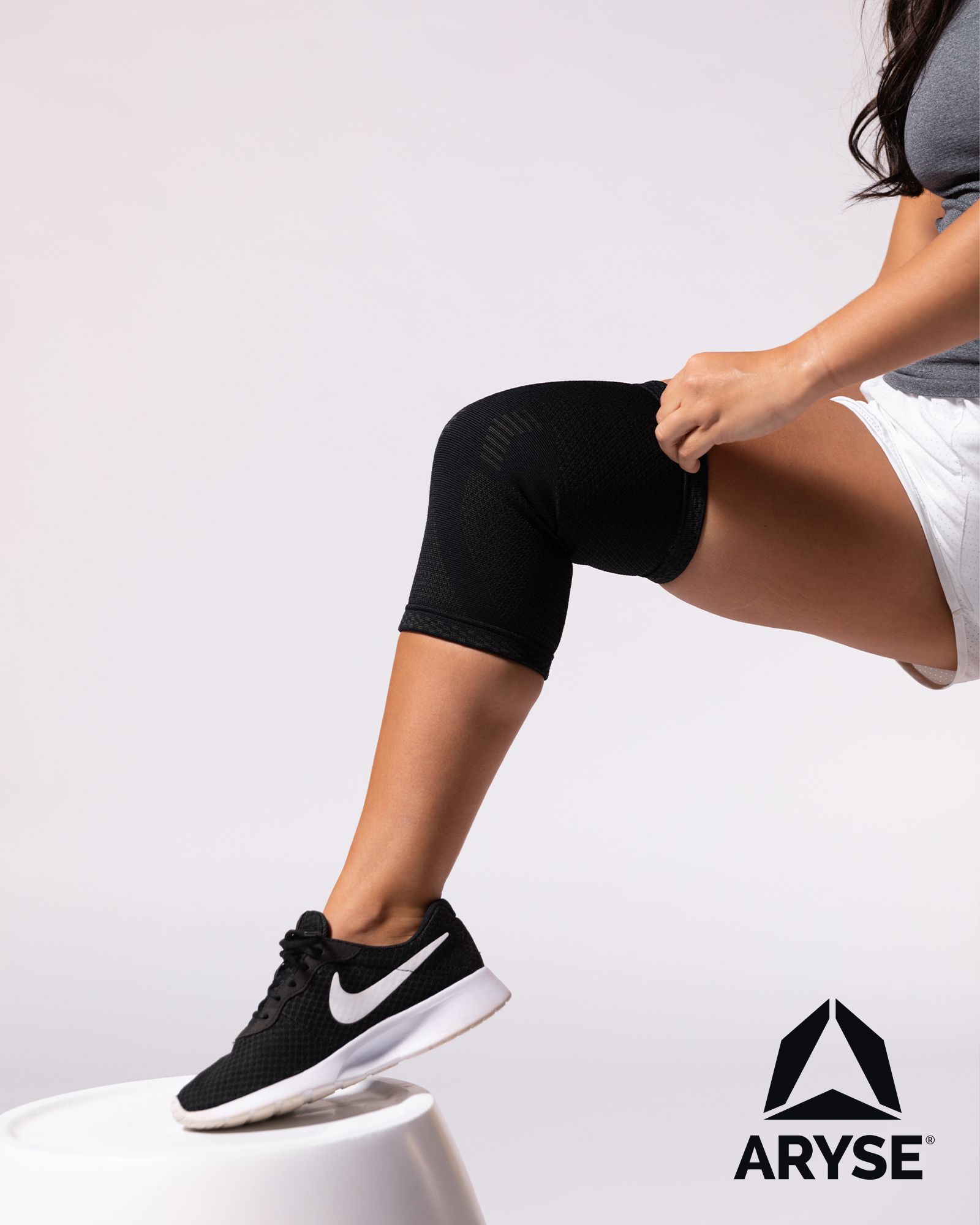 ARYSE® HYPERKNIT® Knee Compression Sleeve – DAPHCO – Medical Equipment